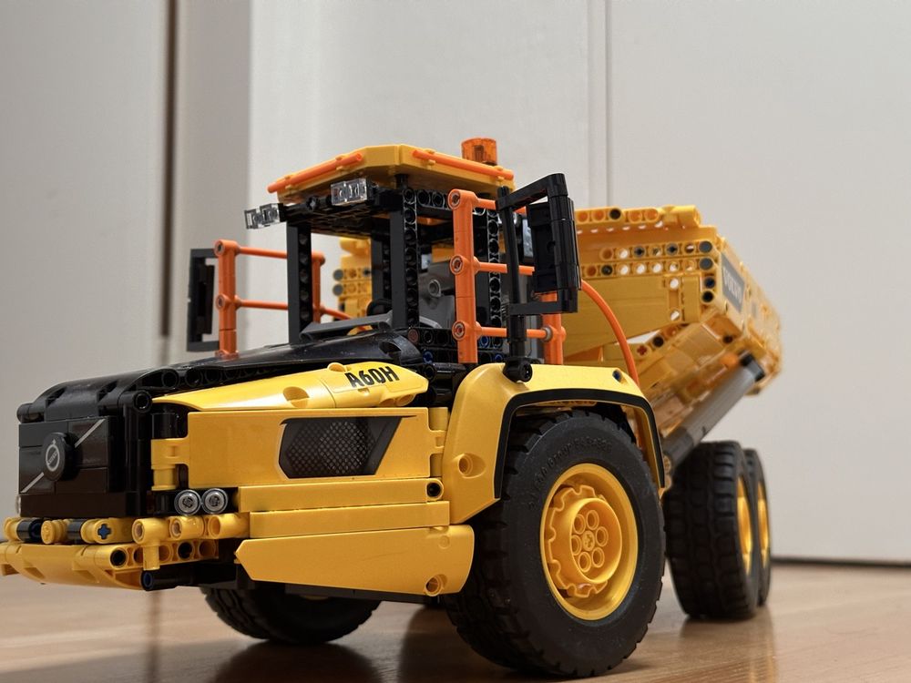 Lego Technik 42114 Knickgelenkter Volvo-Dumper - 6x6 (Gebraucht) in ...