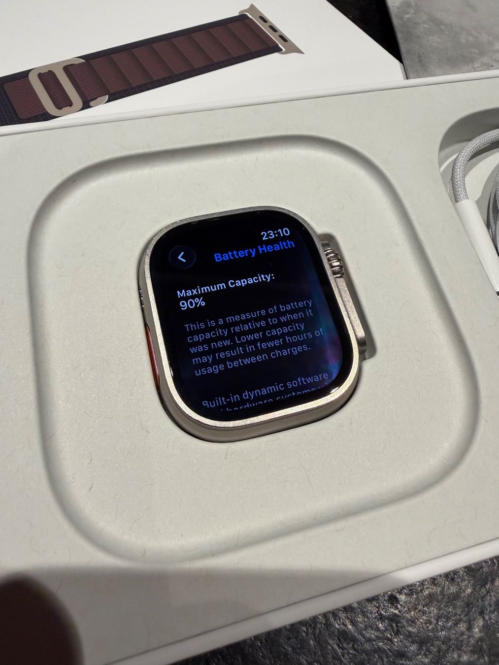 Apple Watch Ultra 2 Titanium, Indigo Alpine Loop (Gebraucht) in Spiegel ...