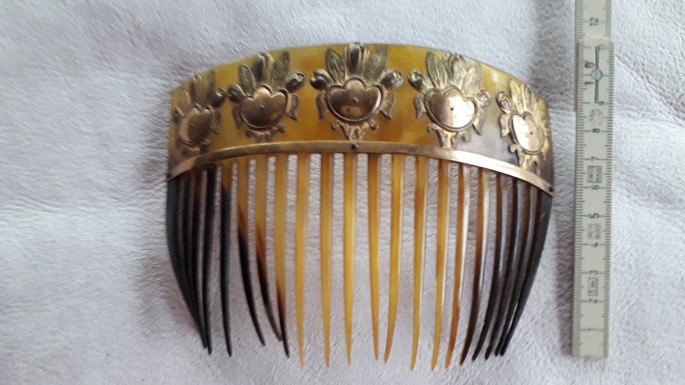 Peigne/Mantilla/Payneta Espagnole vintage (Gebraucht) in Marin-Epagnier ...