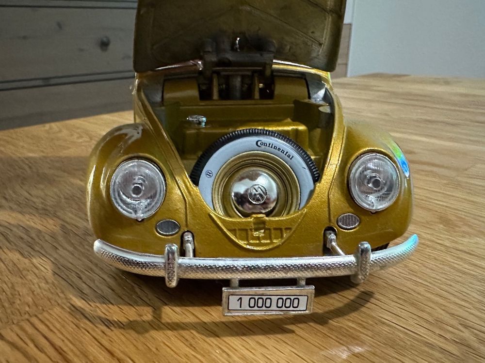 VW Käfer Gold Burago 1/8 Metall | 1‘000‘000 Spezial Edition (Gebraucht ...