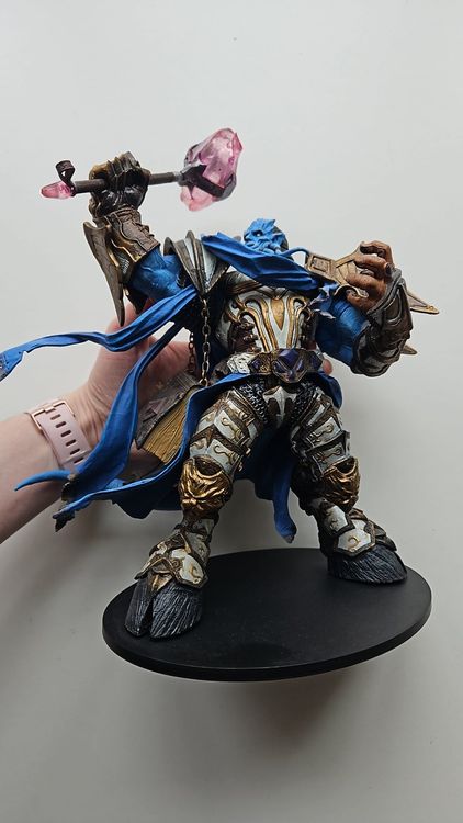 Statue: World of Warcraft (Draenei Paladin) - Vindicator Mar | Kaufen ...