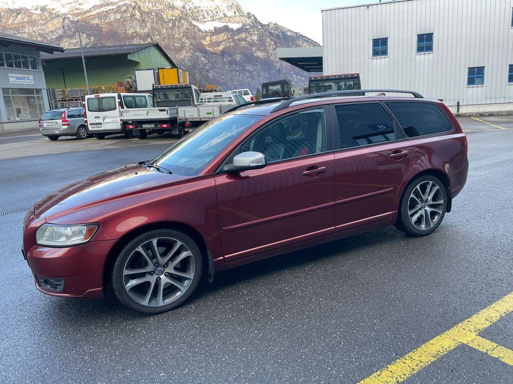 Volvo V50 D5 !!FRISCH AB MFK - 23.02.2024!!DIESEL!!AUTOMAT!! | Kaufen auf Ricardo