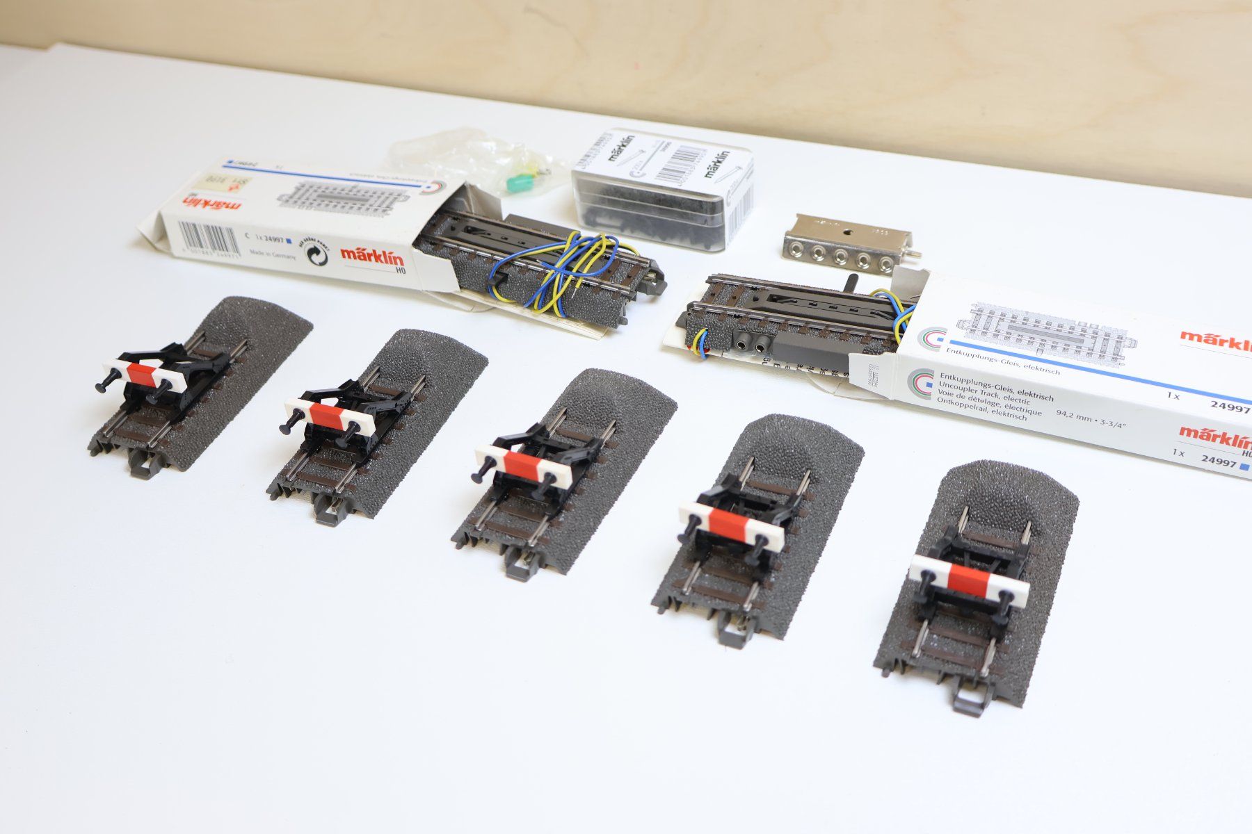Märklin 2 x Entkuppler 24997 C-Gleis + 5 x Prellbock & mehr (Gebraucht ...