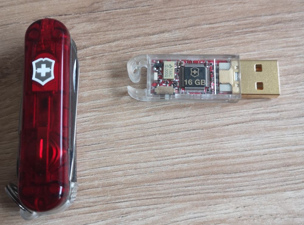 Victorinox SSD 16GB USB Stick Messer Rot Selten (Neu und ...
