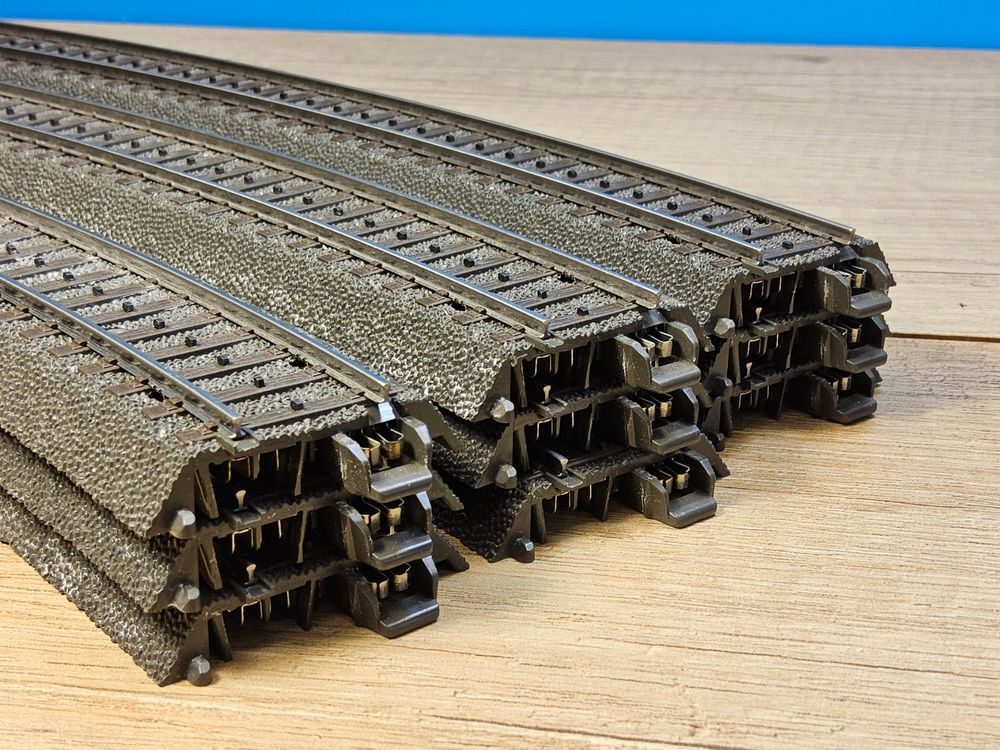 9 x Märklin 24330 _ C Gleis Gebogen R3 515mm 30° _ Spur H0 (Gebraucht) in Uerikon für CHF 35 ...