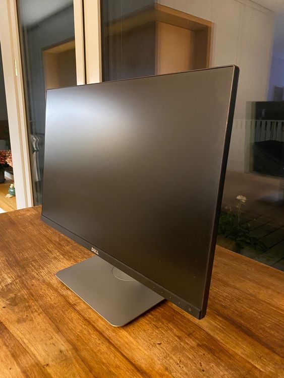 Dell UltraSharp U2415 24-Zoll Monitor (Neu (gemäss Beschreibung)) in ...