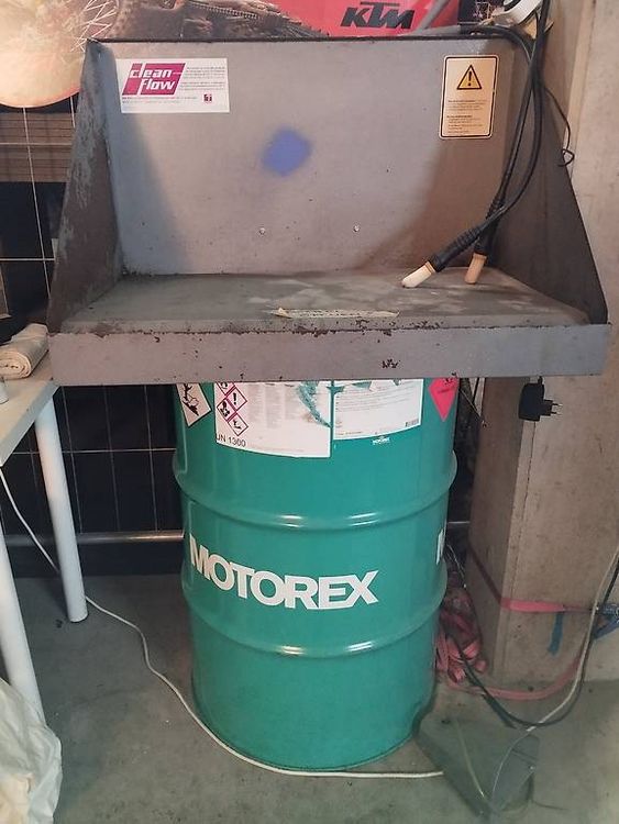 Kleinteilereiniger Clean Flow mit Rex Reiniger Motorex Fass (Gebraucht ...