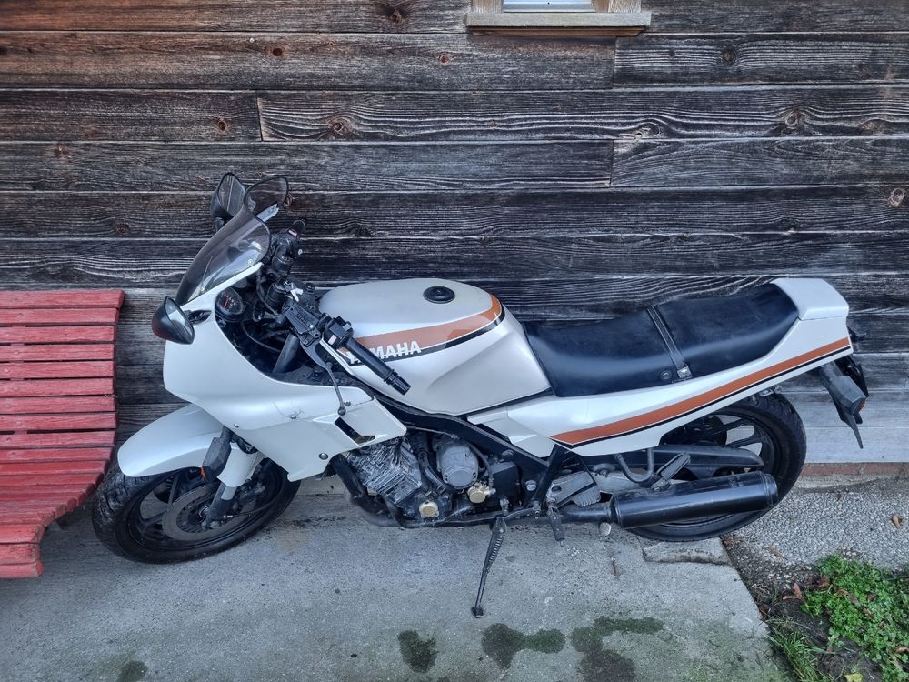 yamaha FZ 750 (Defekt) in Bowil für CHF 300 – nur Abholung auf Ricardo ...