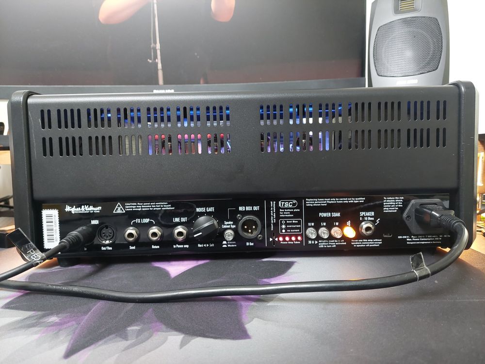Hughes & Kettner Grandmeister 36 inkl. Pedal & 19" Rackmount (Gebraucht ...