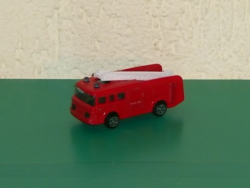 Corgi Juniors " Fire-Tender " (Gebraucht) in Kriens für CHF 5 – mit ...
