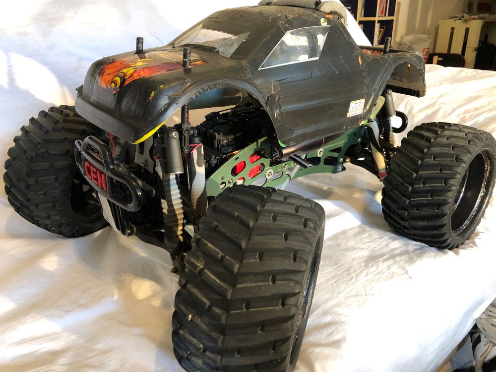 Cen Genesis GST 7.7 R/C Nitro Monster Truck viel Zubehör | Kaufen auf ...