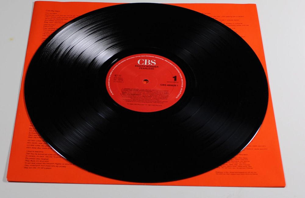 Vinyl LP EIGHT WONDER aka PATSY KENSIT - FEARLESS 1988 | Kaufen auf Ricardo