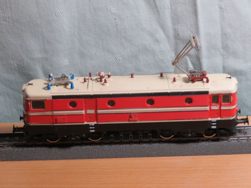 3041 Märklin HO ÖBB E-Lok BR 1043 (Defekt) in für CHF 44.9 – mit ...