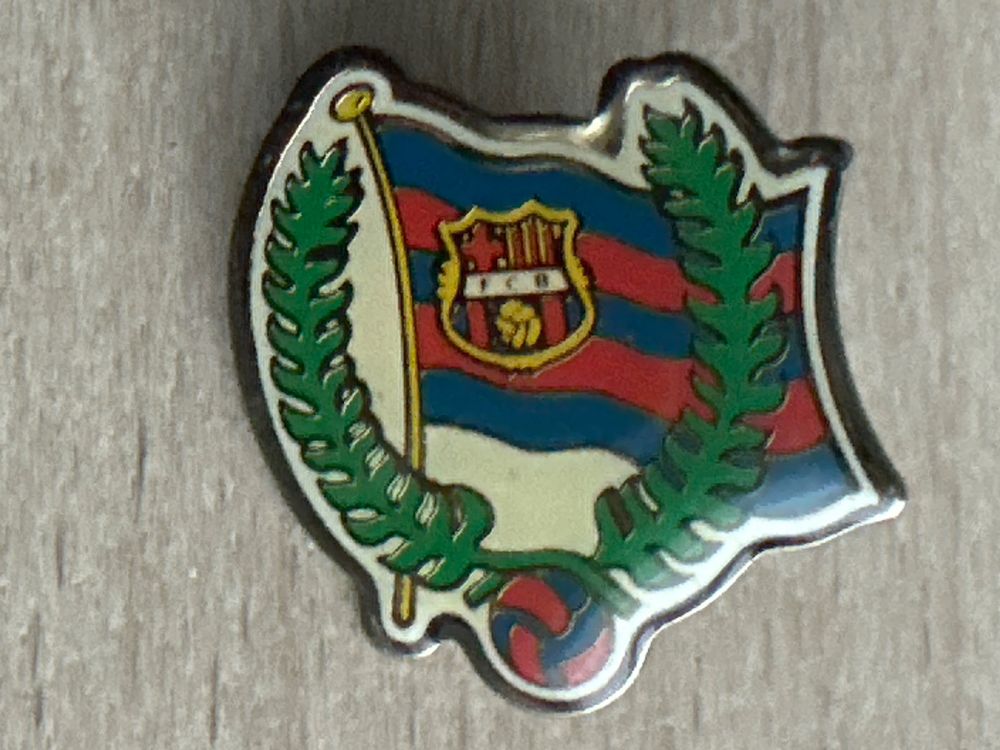 Pin FC BARCELONA (Gebraucht) in Glattbrugg für CHF 2 – mit Lieferung ...