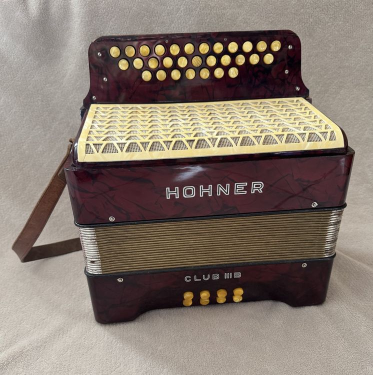 HOHNER Handharmonika Club III B (Gebraucht) in Lupsingen für CHF 250 ...