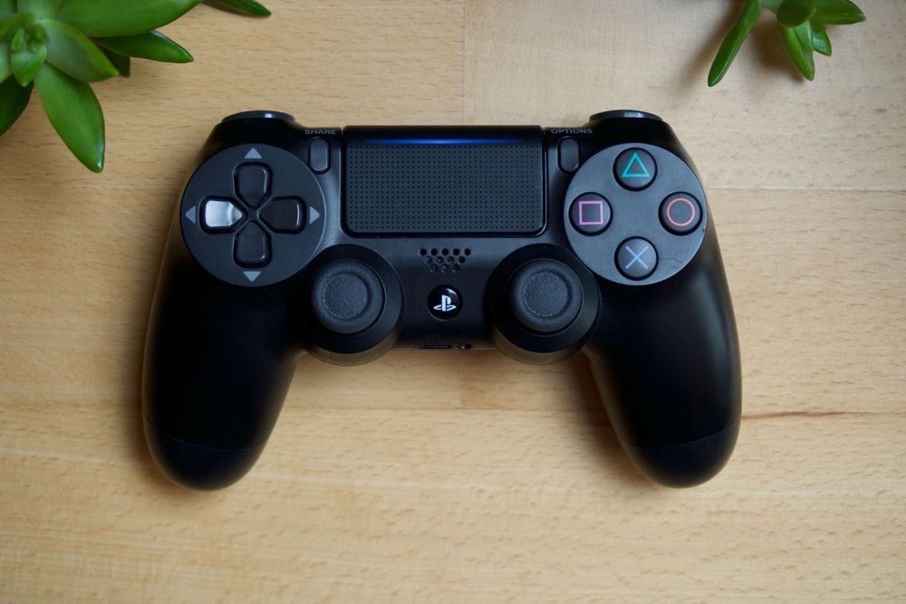 Sony PS4 Controller Black (Ab 1Fr.) | Kaufen auf Ricardo