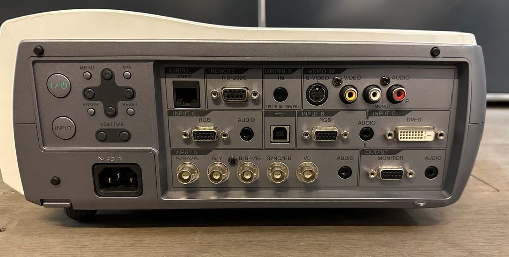 Sony Beamer VPL-PX40 | Kaufen auf Ricardo