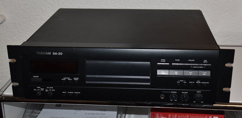 Tascam DA-20 DAT Recorder Player (Gebraucht) in für CHF 150 – nur ...