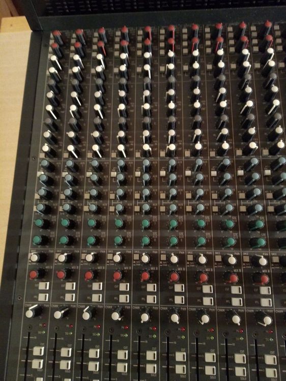 Soundcraft Ghost LE 32 Kanal Mischpult Mixer Inline Console (Gebraucht ...