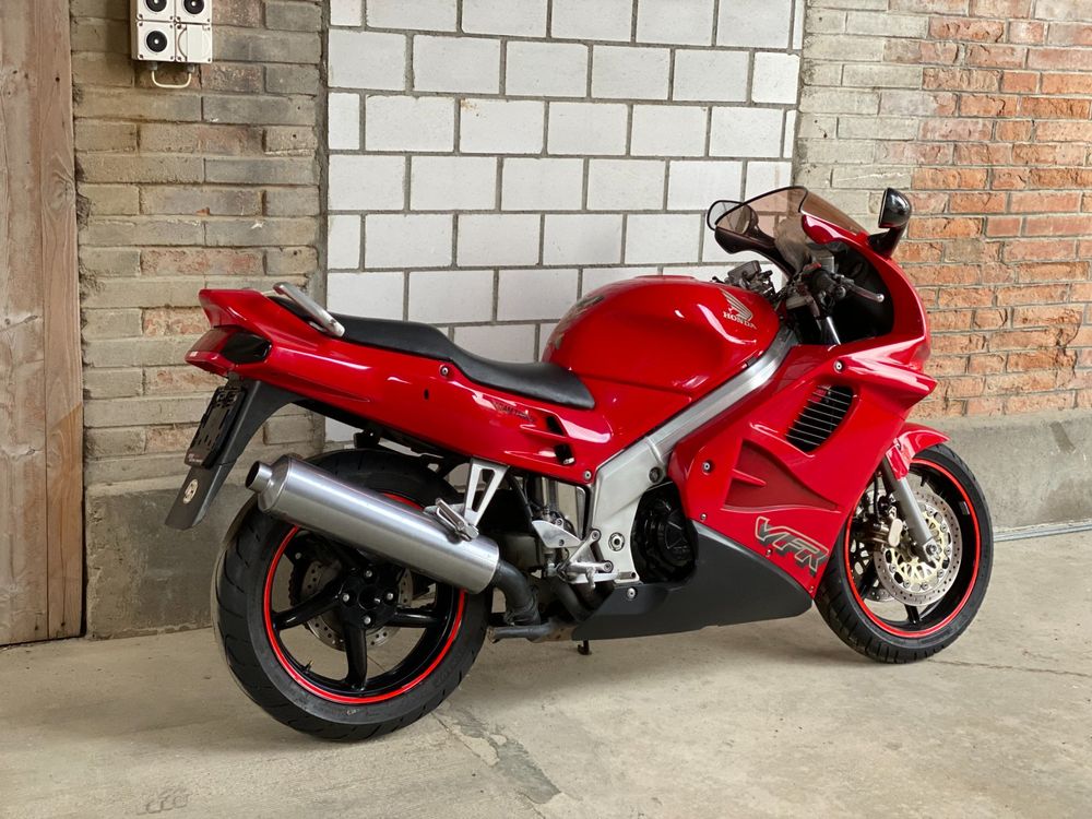 Honda VFR 750 RC36/2, Ab Service+MFK, Schnäppchen ab 1.FR (Gebraucht) in bern für CHF 1502 – nur ...