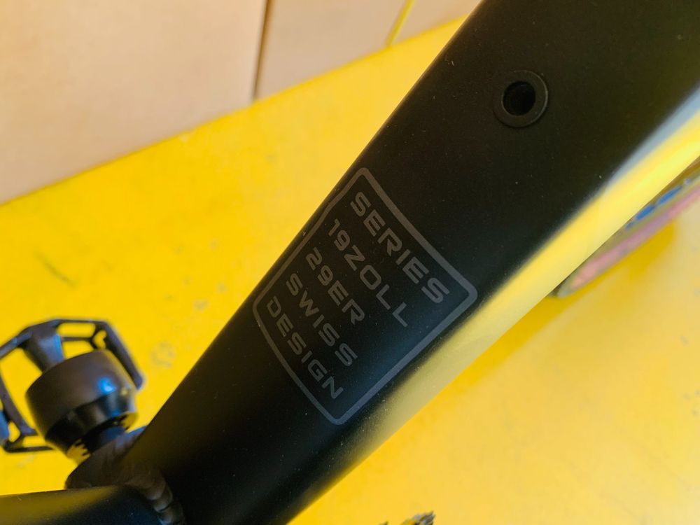 29 Zoll Mountainbike 21-Gang Shimano Parts MATT-SCHWARZ NEU (Neu und ...