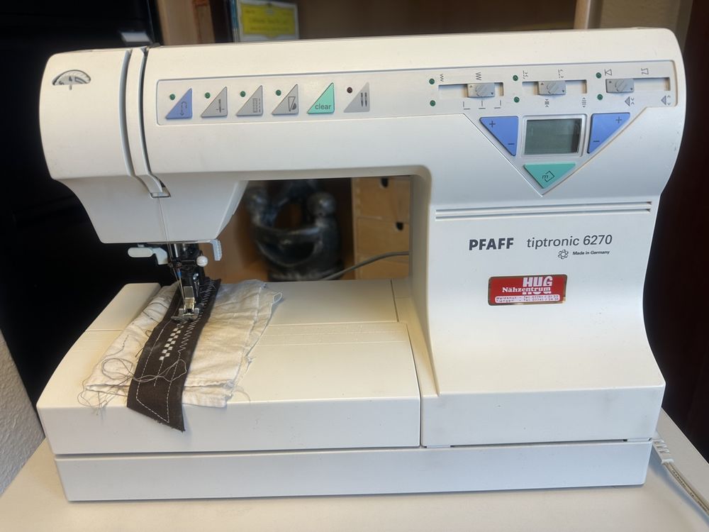 🧵Pfaff Tiptronic 6270, Nähmaschine inkl. Arbeitstisch! (Gebraucht) in ...