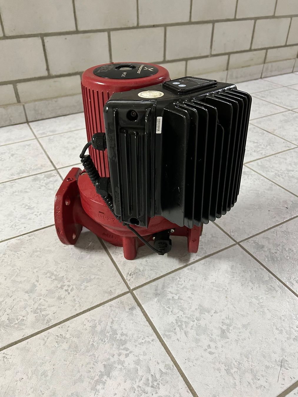 Grundfos Umwälzpumpe UPE 50-120 400Volt regelbar (Gebraucht) in ...