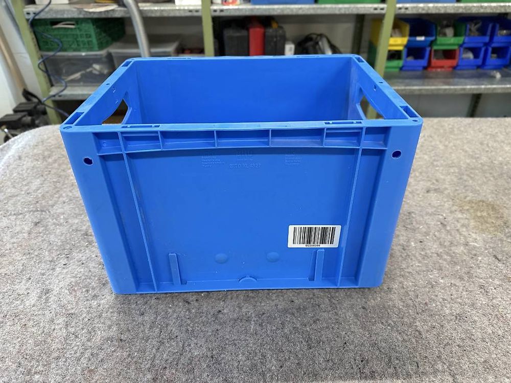 Kunstoffboxen -Stapelbehälter (Gebraucht) in Münchenbuchsee für CHF 8 – nur Abholung auf Ricardo ...