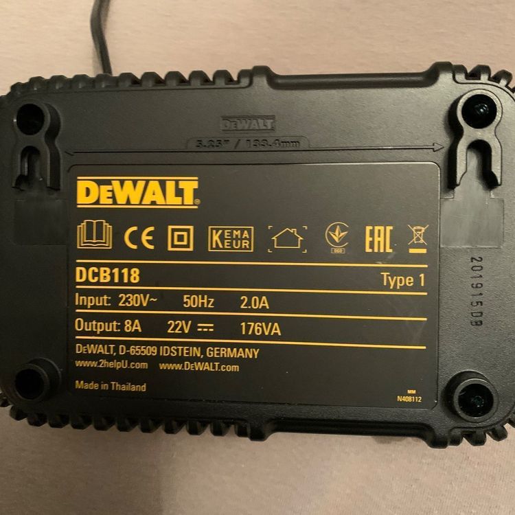 Dewalt Ladegerät DCB118 (Neu (gemäss Beschreibung)) in Bern für CHF 69 ...