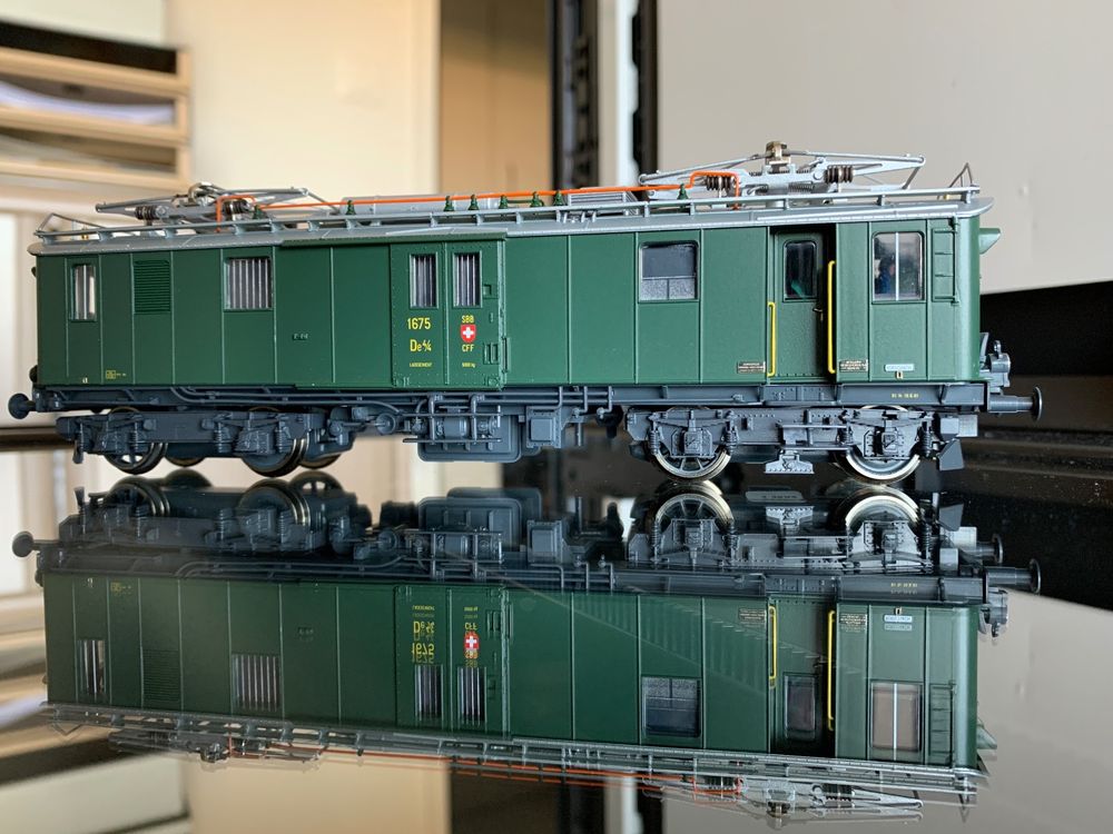 ROCO 63898, SBB De 4/4 Gepäcktriebwagen Nr. 1675 (Neu und originalverpackt) in Riet (Neftenbach ...