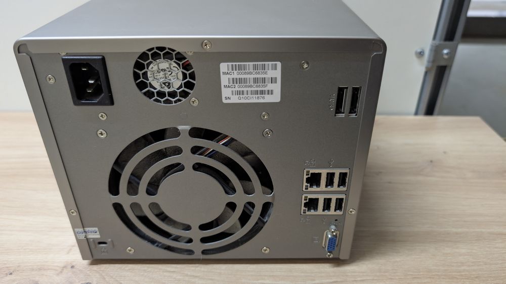 QNAP TS-559 Pro+ NAS Server - Ideal für Datensicherung (Gebraucht) in Stäfa für CHF 60 – nur ...