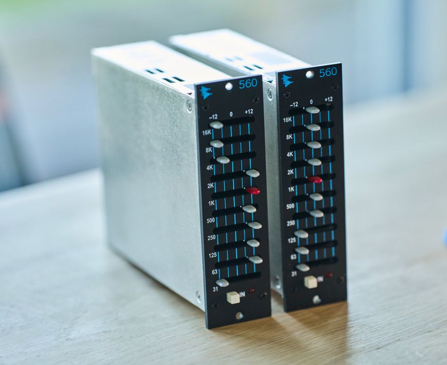 API 560 EQ 500er series – quasi wie neu – letztes Paar (Gebraucht) in Kilchberg ZH für CHF 1300 ...