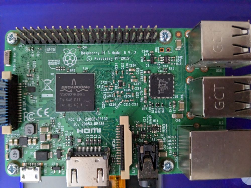 Raspberry Pi 3 mit Display | Kaufen auf Ricardo