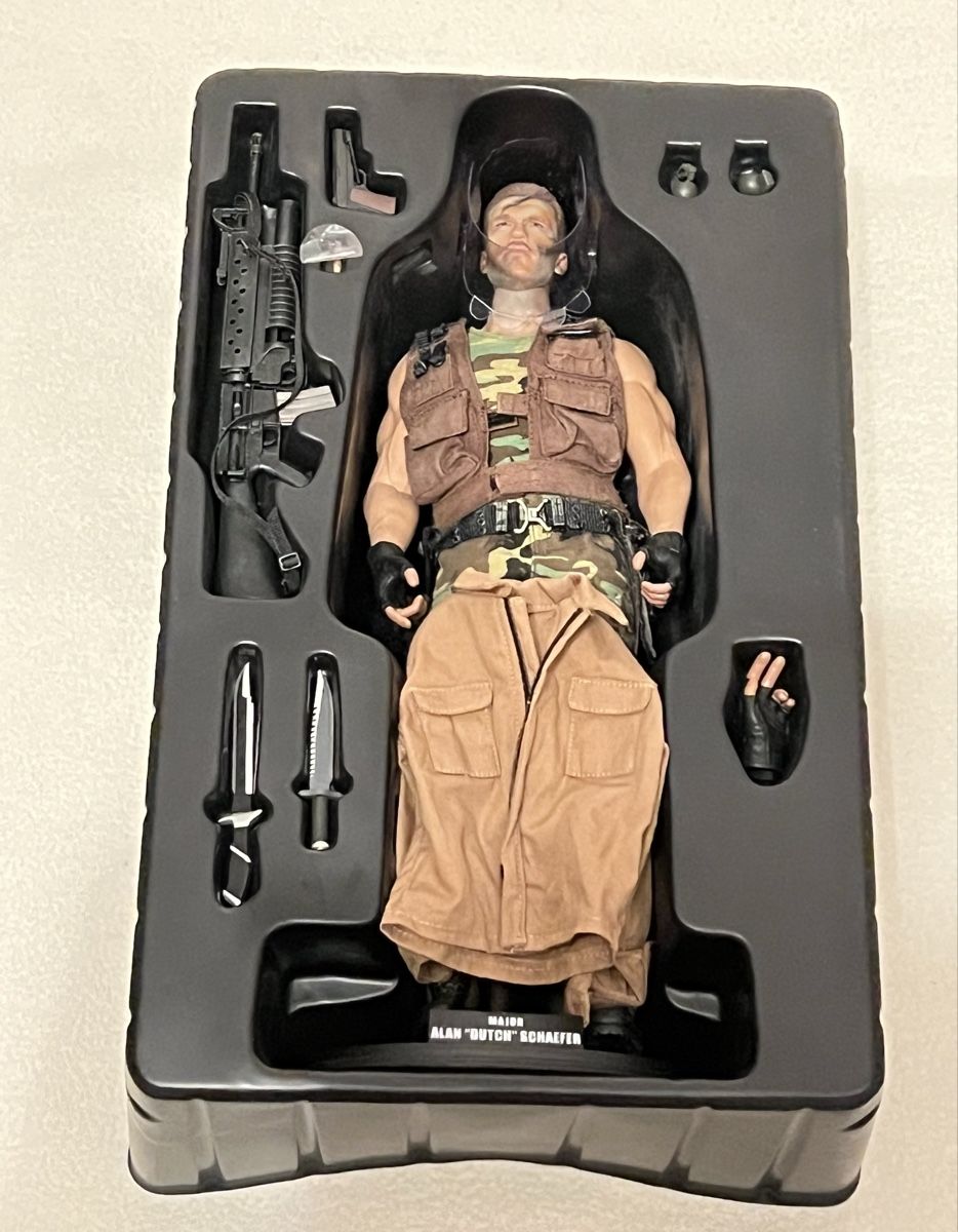 Hot Toys MMS72 - Predator Major Alan Dutch Schaefer 1/6 (Neu (gemäss ...