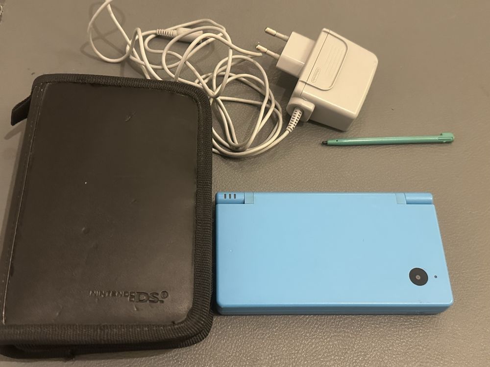 Nintendo DSi Blau (Gebraucht) in Deitingen für CHF 59.95 – mit ...