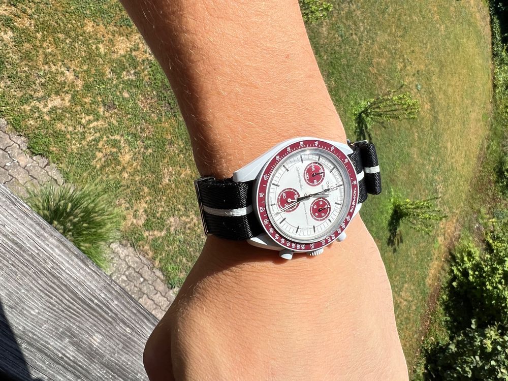 Omega Swatch Moonswatch Pluto (mit Original Omega Nato) | Acheter sur ...