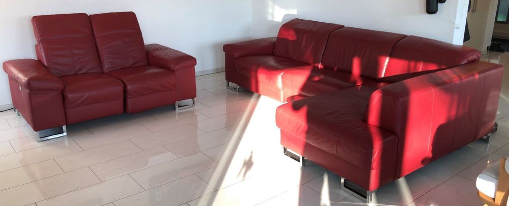 2er und 3er Ledersofa mit Relaxfunktion | Kaufen auf Ricardo