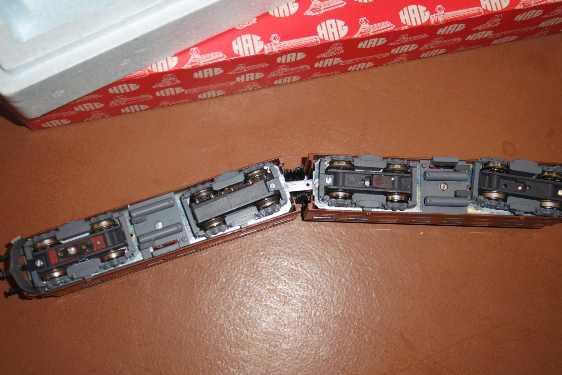 HAG art. 241 °°°° Locomotive double Ae 8/8 BLS - HO °°°° (D'occasion) à ...