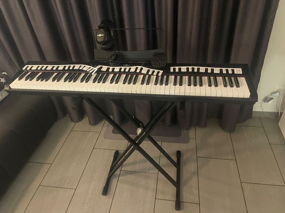 Gear4Music SDP2 E-Piano mit Zubehör - Einwandfreier Zustand | Kaufen ...