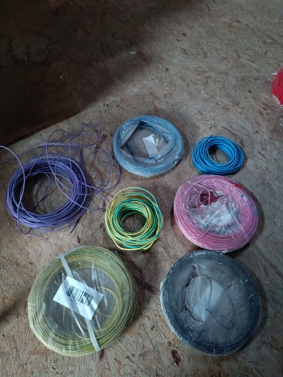 Diverse Kabel Litzen, Elektromaterial, Kabel (Gebraucht) in für CHF 23 ...