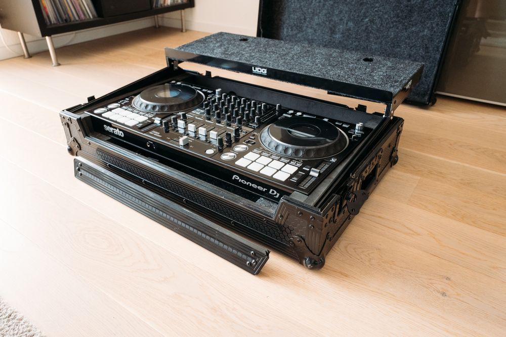 Pioneer DDJ 1000 SRT - DJ Controller | Kaufen auf Ricardo