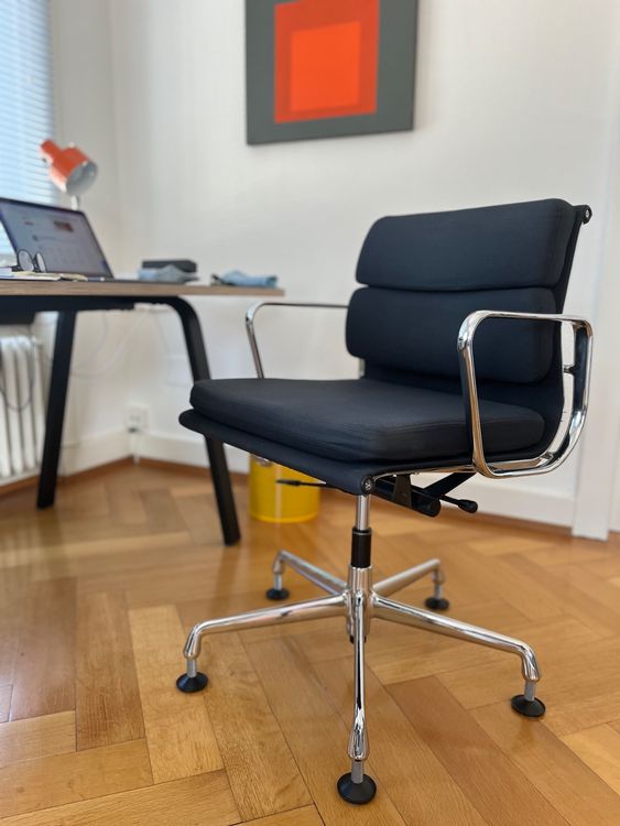 Designklassiker Vitra Eames Soft Pad EA 217 (Gebraucht) in Basel für CHF 620 – nur Abholung auf ...