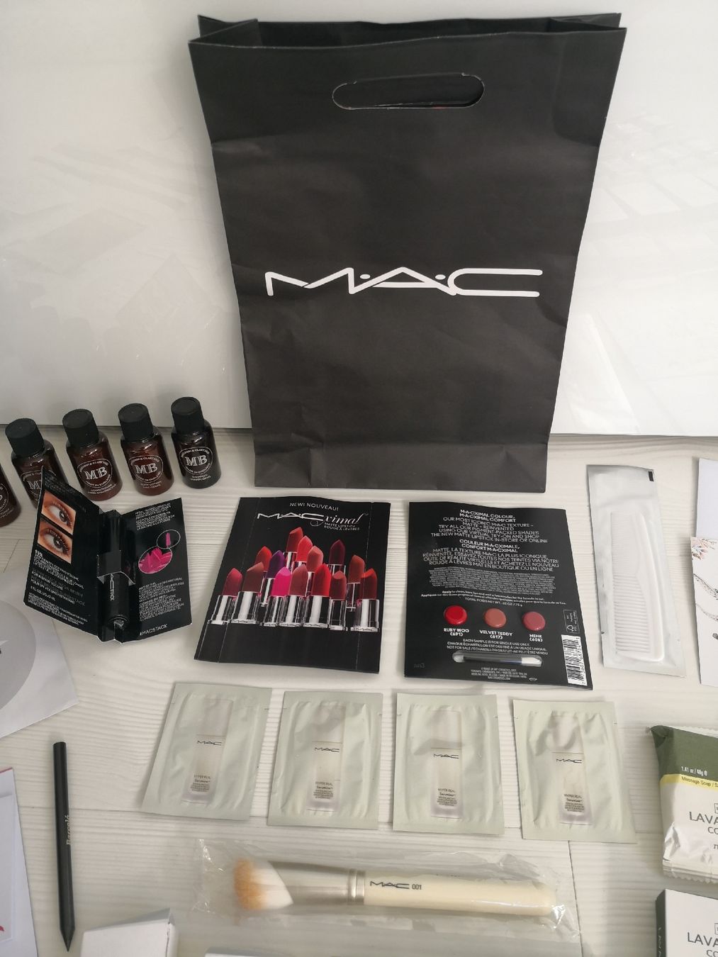 🤩210 STK: MAC SERUM & MOISTURIZER BRUSH, MASCARA CREMEN &CO (Neu ...