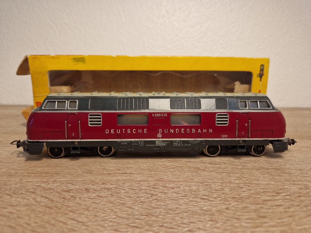 Fleischmann 1381 Diesellok V200 035 DB H0 (Gebraucht) in St-Aubin-Sauges für CHF 39 – mit ...