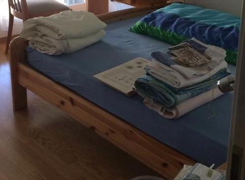 Doppelbett Massivholz 160/200 mit Rost | Kaufen auf Ricardo