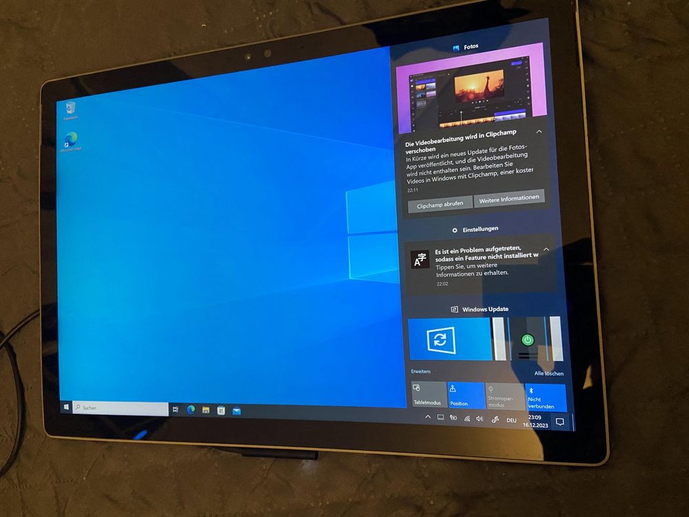 Microsoft Surface Book Model 1703 Defekt (Defekt) in Langnau am Albis ...