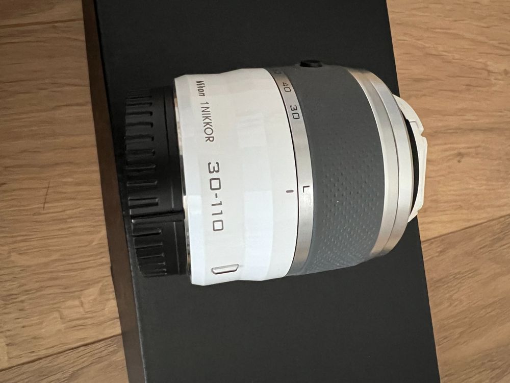 Nikon 1 J1 weiss mit Zoom 30-110mm | Kaufen auf Ricardo