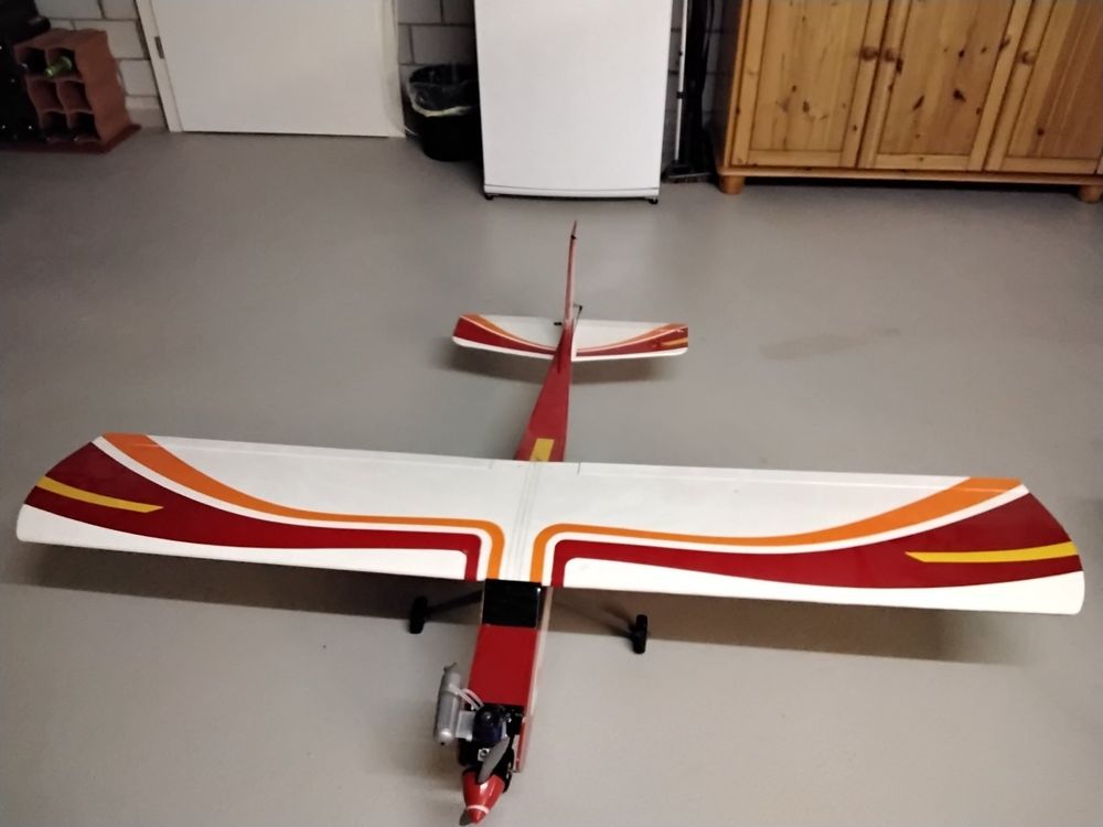 2 Modellflugzeug (Gebraucht) in Bözen für CHF 413 – nur Abholung auf ...