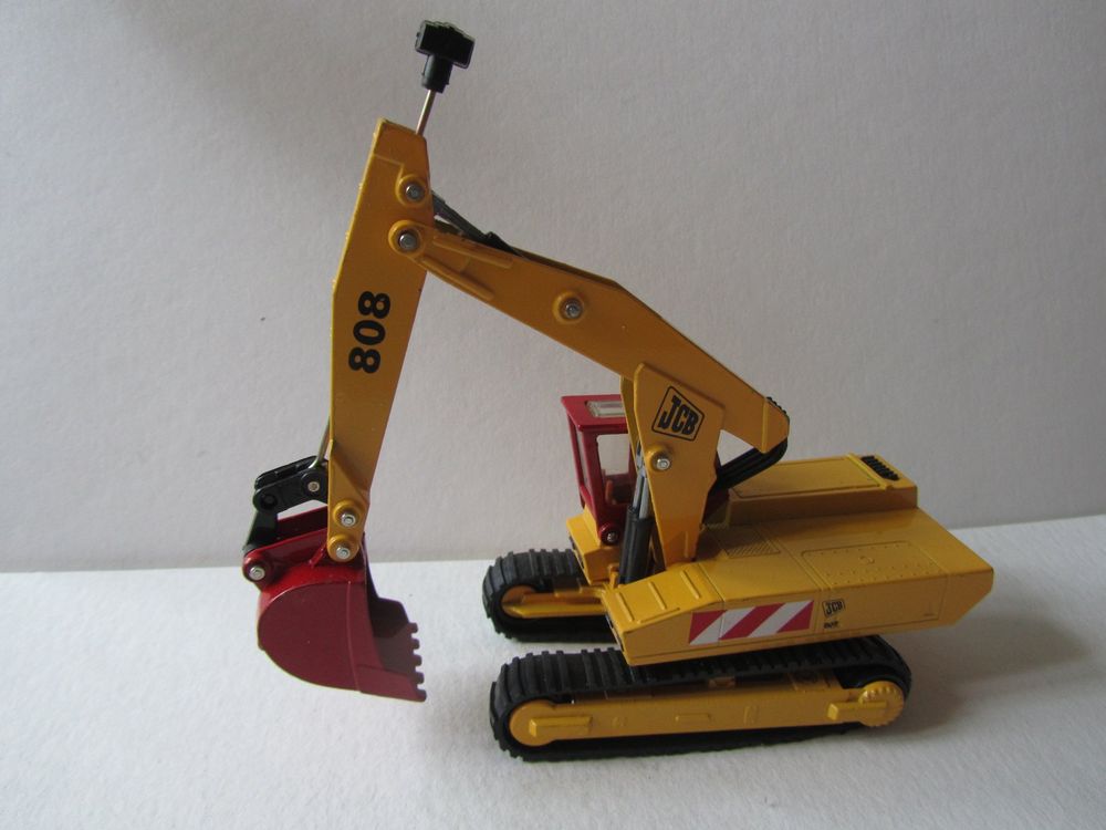 JCB 808 Bagger, Matchbox Super Kings (Gebraucht) in Weiningen ZH für ...