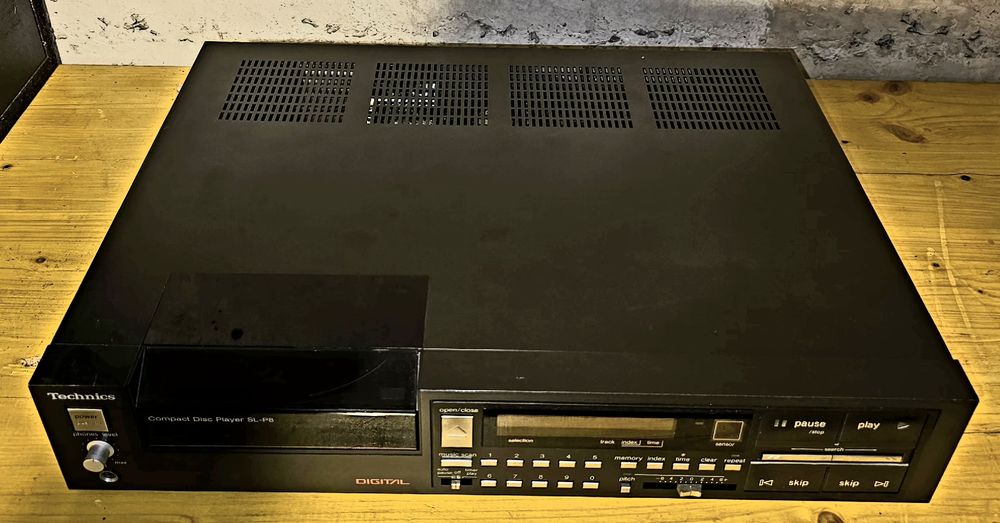 TECHNICS"SL-P8" mythique CD player (D'occasion) à LAUSANNE pour CHF 149 ...